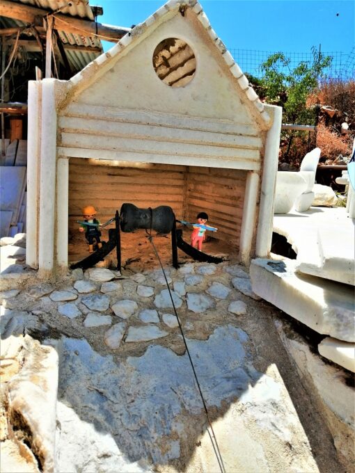 The Parian Stone - Mamakita.gr